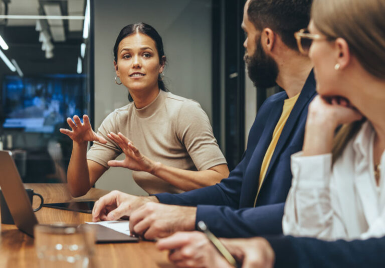 5 steps to successfully source and negotiate for software systems in 2022